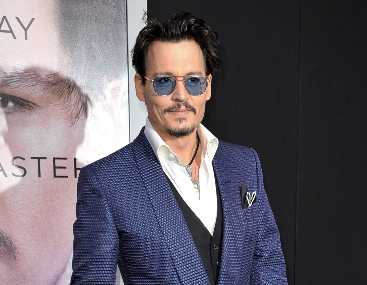 Johnny Depp apologizes for joking about assassinating Donald Trump ...